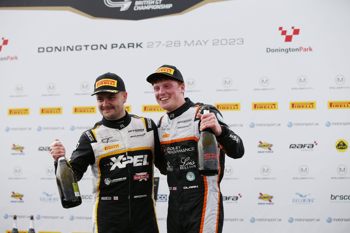 2 Seas’ Cottingham / Adam Win at Donington to lead GT3 standings