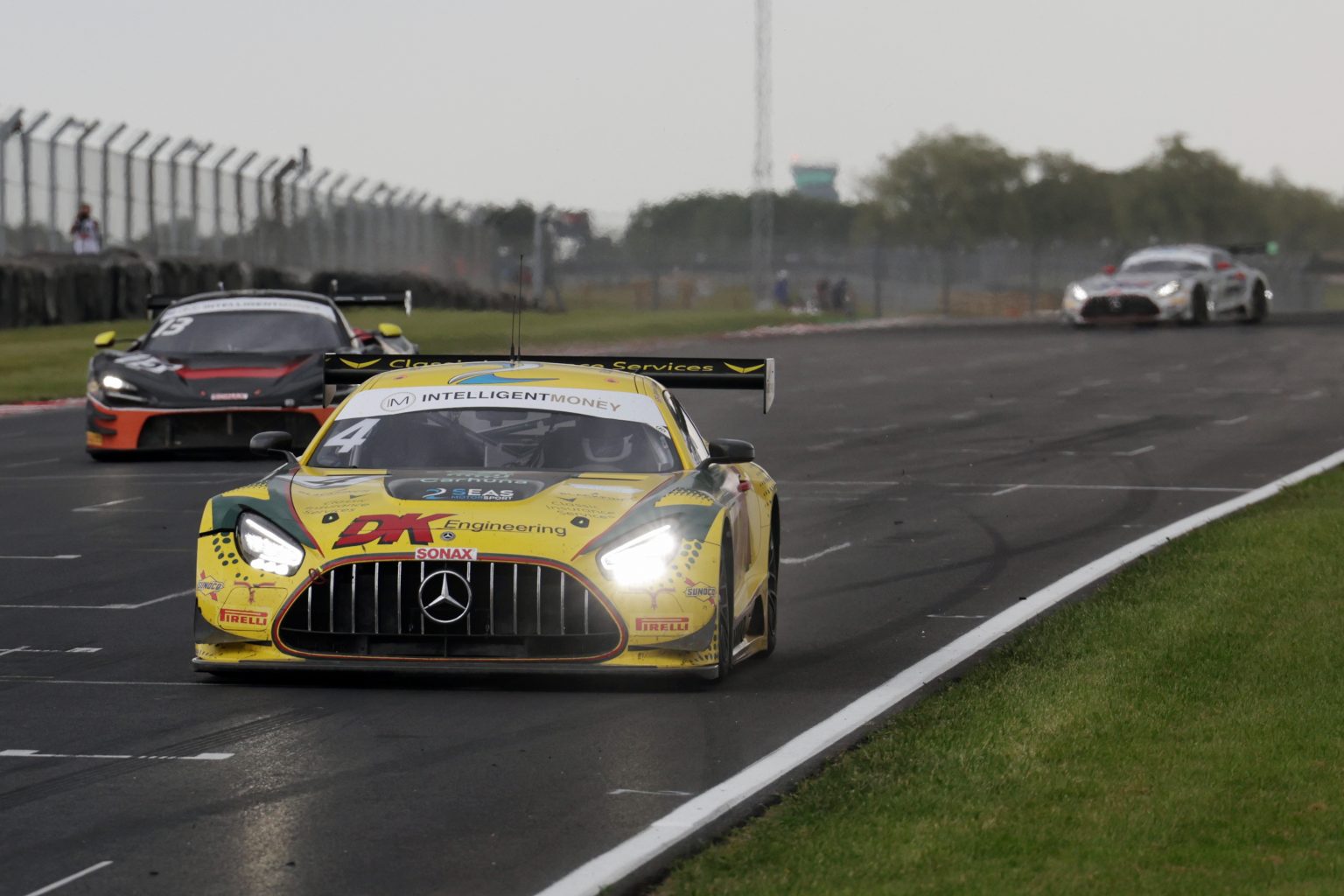 2 Seas’ Cottingham / Adam Win at Donington to lead GT3 standings