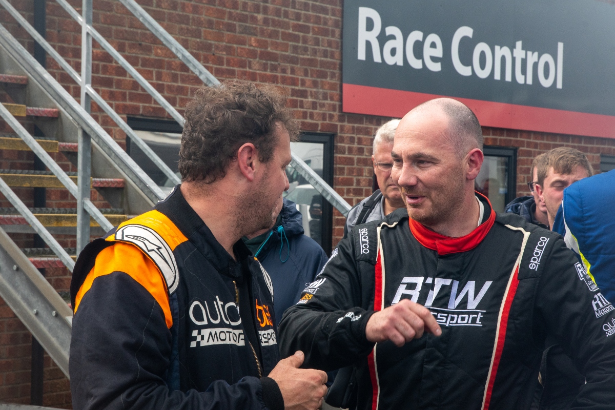 Barracksport’s Dyer takes first Student Motorsport Challenge win at soaked Snetterton ...